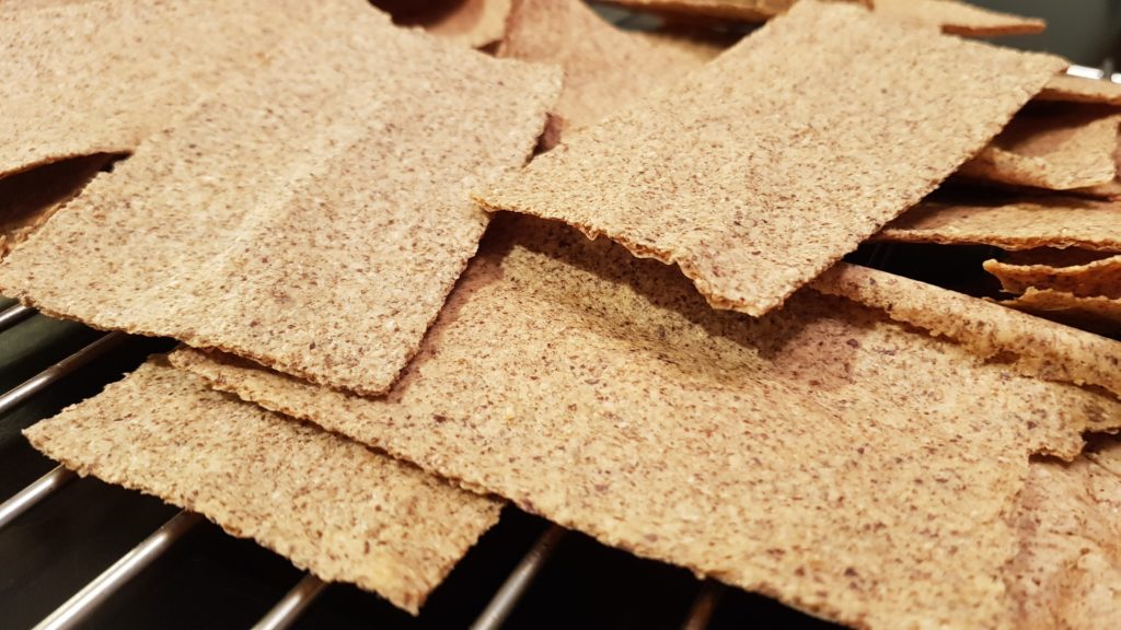 Verdens beste Lavkarbo flatbrød! - Fett & Forstand